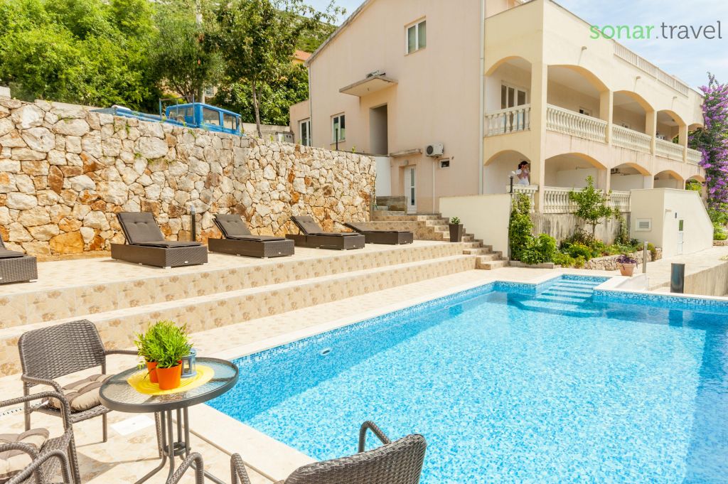 Na Wzgórzu - Adriatyk.com.pl